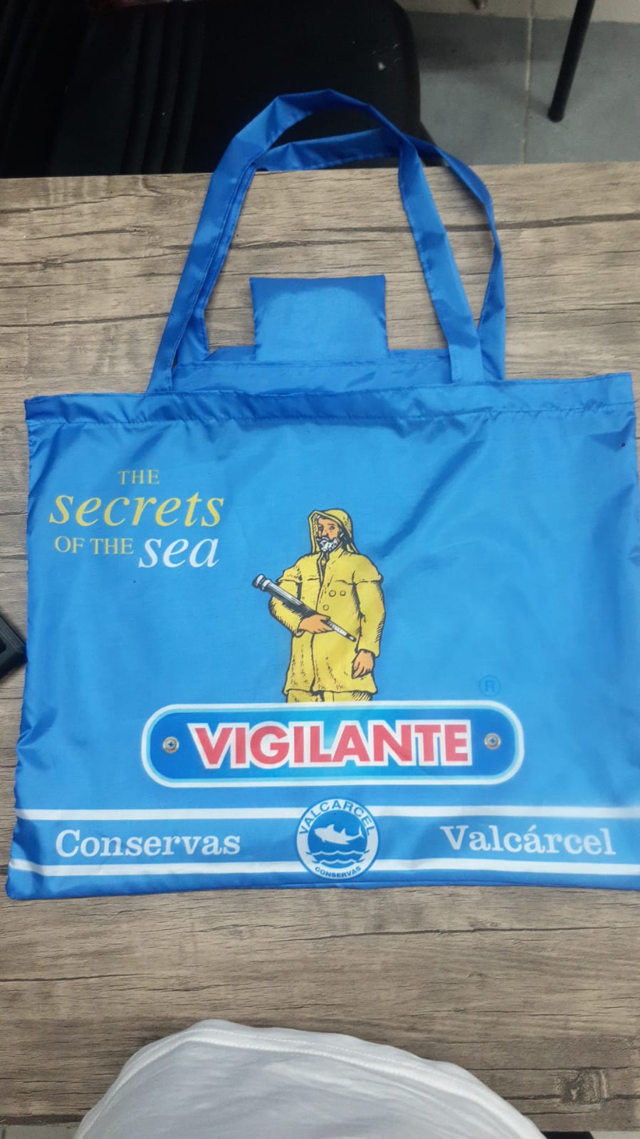 Lightweight Folding Bag – Compact, Reusable & Travel-Friendly